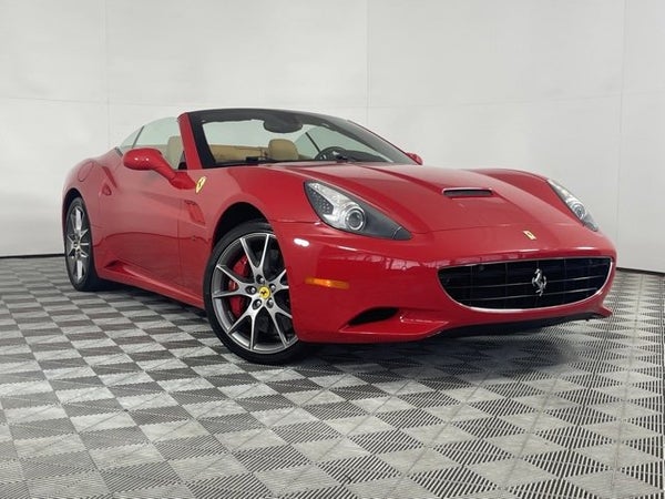 Ferrari 812 Superfast Ferrari of Hawaii | Ferrari Dealer